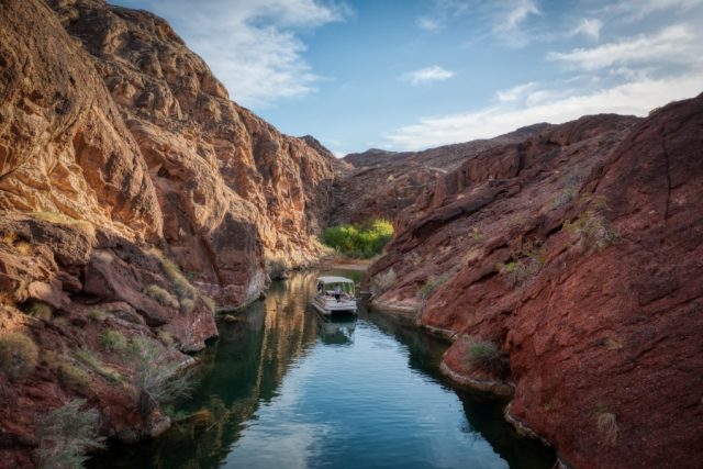 Service Paradise Boat Tours of Lake Havasu
